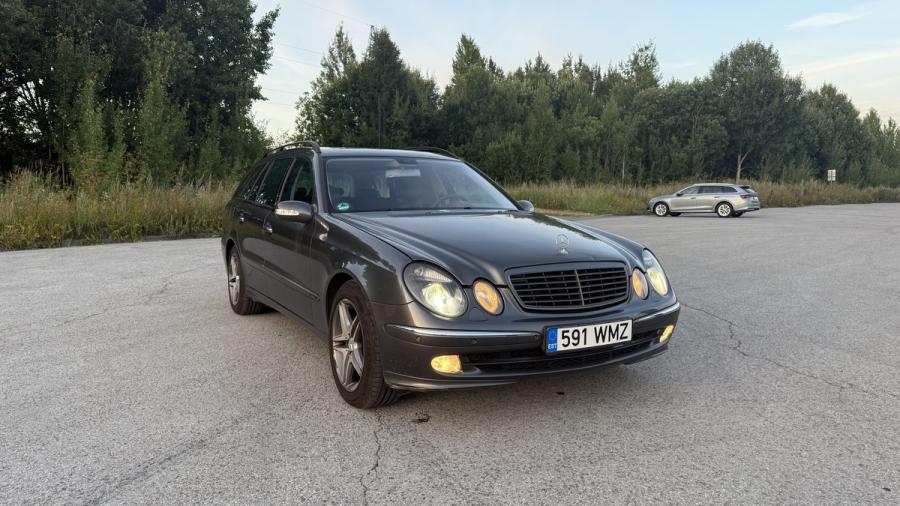 Grey Mercedes-Benz E 320 2004 in Tallinn, with an engine capacity of 0.00 L and mileage of 476 thousand km for 2900 €, photo 6 on AUTOMOTO.COM.LV
