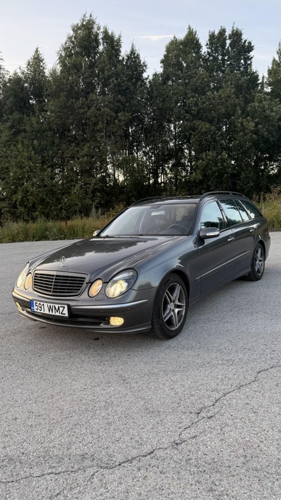 Grey Mercedes-Benz E 320 2004 in Tallinn, with an engine capacity of 0.00 L and mileage of 476 thousand km for 2900 €, photo 8 on AUTOMOTO.COM.LV
