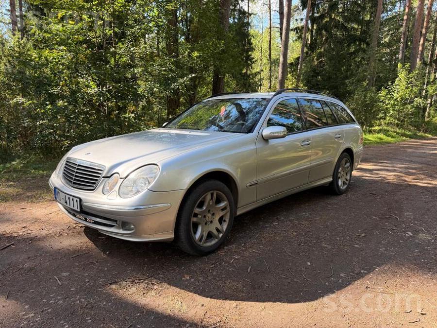 Серый Мерседес Е 320 2005 в Рига, объемом двигателя 3.20 л и пробегом 296 тыс. км за 2750 €, фото 11 на AUTOMOTO.COM.LV
