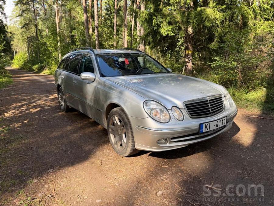 Серый Мерседес Е 320 2005 в Рига, объемом двигателя 3.20 л и пробегом 296 тыс. км за 2750 €, фото 13 на AUTOMOTO.COM.LV
