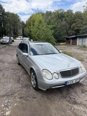 Серый Мерседес Е 320 2005 в Каунас, объемом двигателя 3.22 л и пробегом 375 тыс. км за 1299 €, фото  на AUTOMOTO.COM.LV