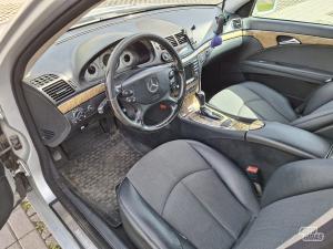 Pelēks Mercedes-Benz E 320 2006 Kauņa, ar dzinēja tilpumu 3.00 L un nobraukumu 349 tūkst. km par 2500 €, foto 12 vietnē AUTOMOTO.COM.LV