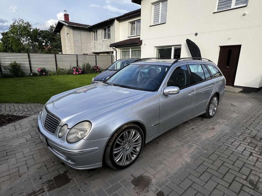 Grey Mercedes-Benz E 320 2006 in Kaunas, with an engine capacity of 2.97 L and mileage of 406 thousand km for 3500 €, photo 8 on AUTOMOTO.COM.LV