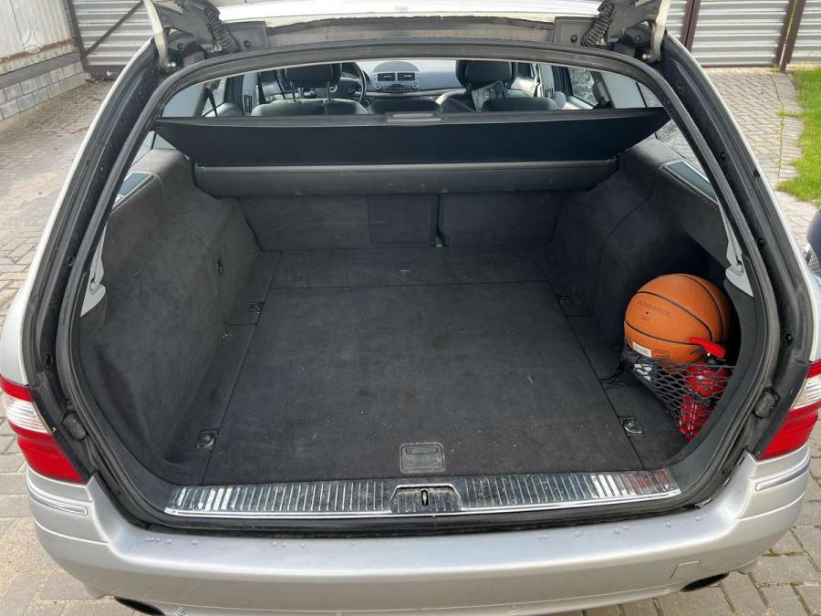 Grey Mercedes-Benz E 320 2006 in Kaunas, with an engine capacity of 2.97 L and mileage of 406 thousand km for 3500 €, photo 10 on AUTOMOTO.COM.LV