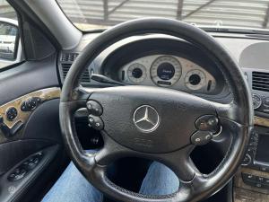 Grey Mercedes-Benz E 320 2006 in Kaunas, with an engine capacity of 2.97 L and mileage of 406 thousand km for 3500 €, photo 12 on AUTOMOTO.COM.LV