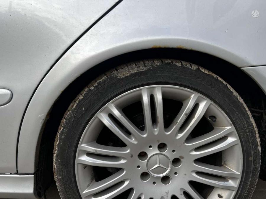Grey Mercedes-Benz E 320 2006 in Kaunas, with an engine capacity of 2.97 L and mileage of 406 thousand km for 3500 €, photo 14 on AUTOMOTO.COM.LV