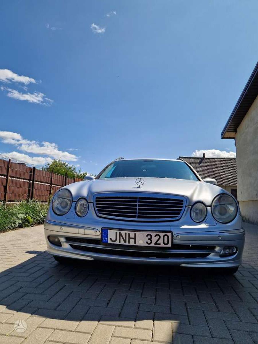 Grey Mercedes-Benz E 320 2006 in Klaipeda, with an engine capacity of 2.99 L and mileage of 373 thousand km for 4490 €, photo 3 on AUTOMOTO.COM.LV