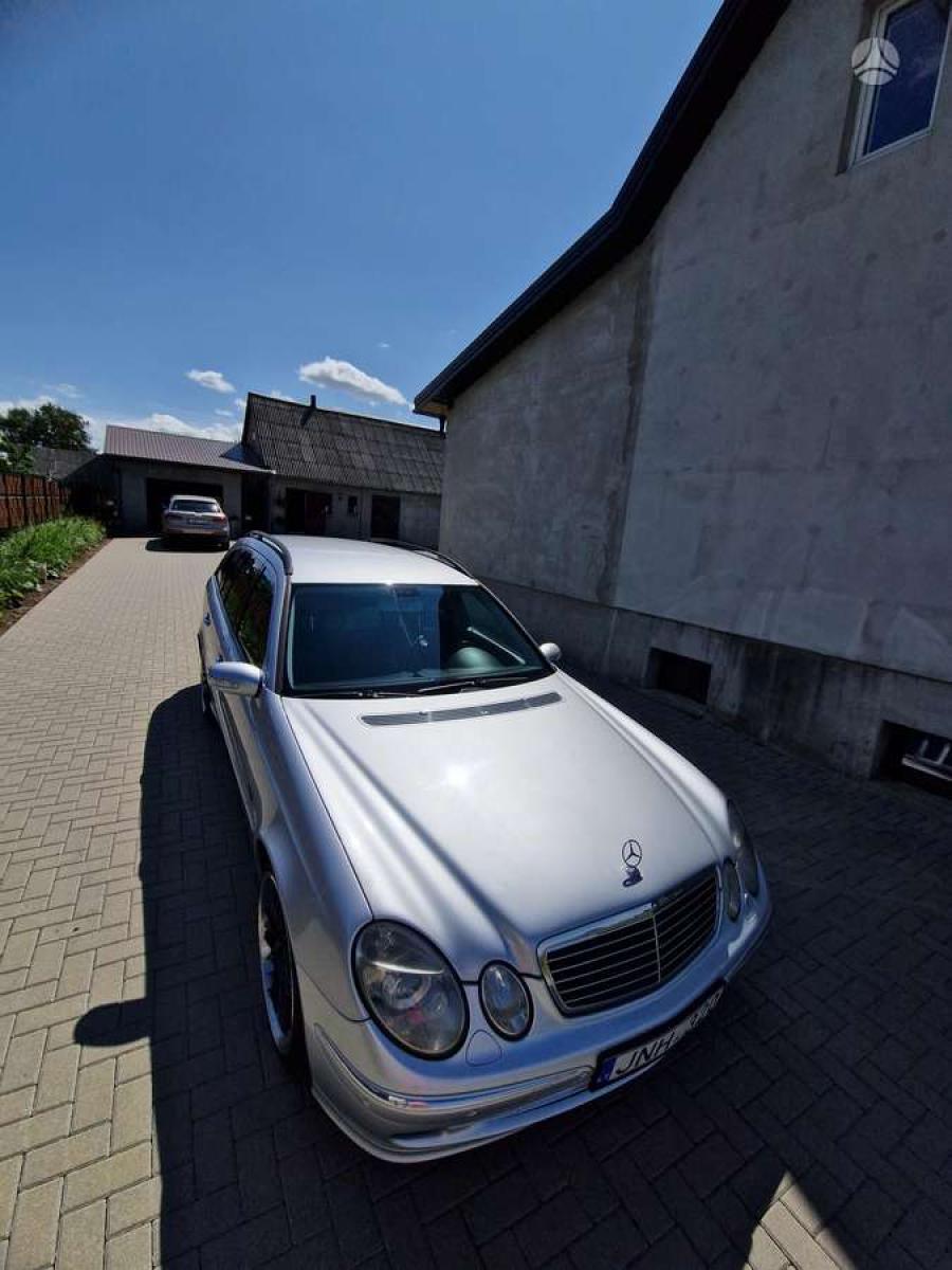 Grey Mercedes-Benz E 320 2006 in Klaipeda, with an engine capacity of 2.99 L and mileage of 373 thousand km for 4490 €, photo 15 on AUTOMOTO.COM.LV