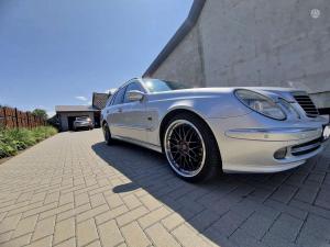 Grey Mercedes-Benz E 320 2006 in Klaipeda, with an engine capacity of 2.99 L and mileage of 373 thousand km for 4490 €, photo 18 on AUTOMOTO.COM.LV