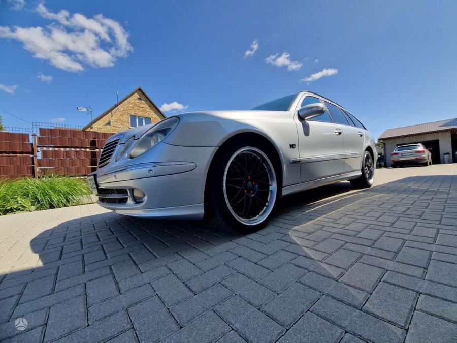 Grey Mercedes-Benz E 320 2006 in Klaipeda, with an engine capacity of 2.99 L and mileage of 373 thousand km for 4490 €, photo 28 on AUTOMOTO.COM.LV