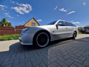 Grey Mercedes-Benz E 320 2006 in Klaipeda, with an engine capacity of 2.99 L and mileage of 373 thousand km for 4490 €, photo 29 on AUTOMOTO.COM.LV