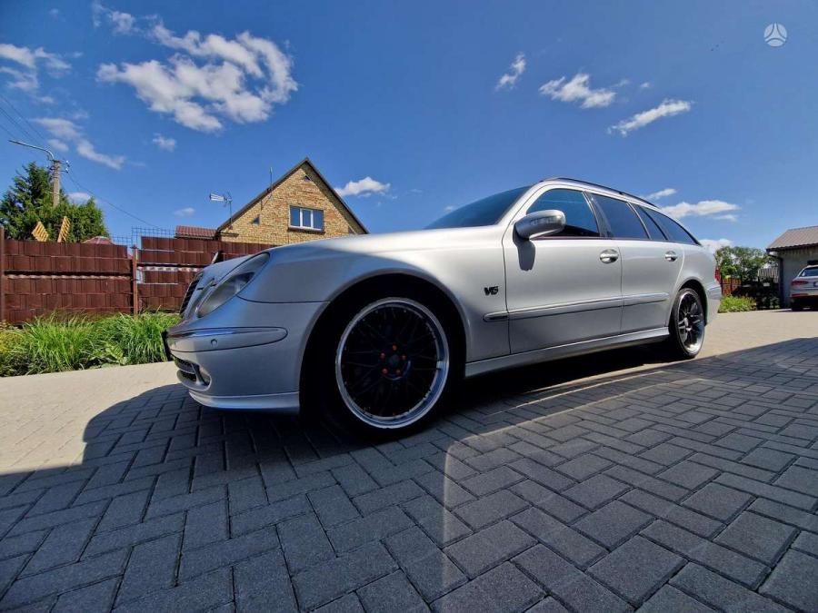 Grey Mercedes-Benz E 320 2006 in Klaipeda, with an engine capacity of 2.99 L and mileage of 373 thousand km for 4490 €, photo 29 on AUTOMOTO.COM.LV