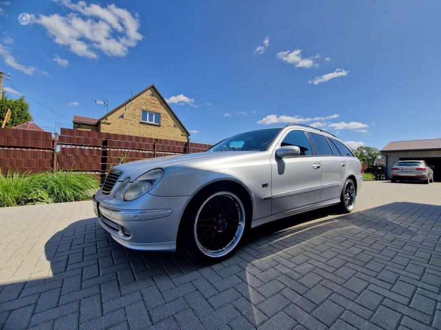 Grey Mercedes-Benz E 320 2006 in Klaipeda, with an engine capacity of 2.99 L and mileage of 373 thousand km for 4490 €, photo 30 on AUTOMOTO.COM.LV