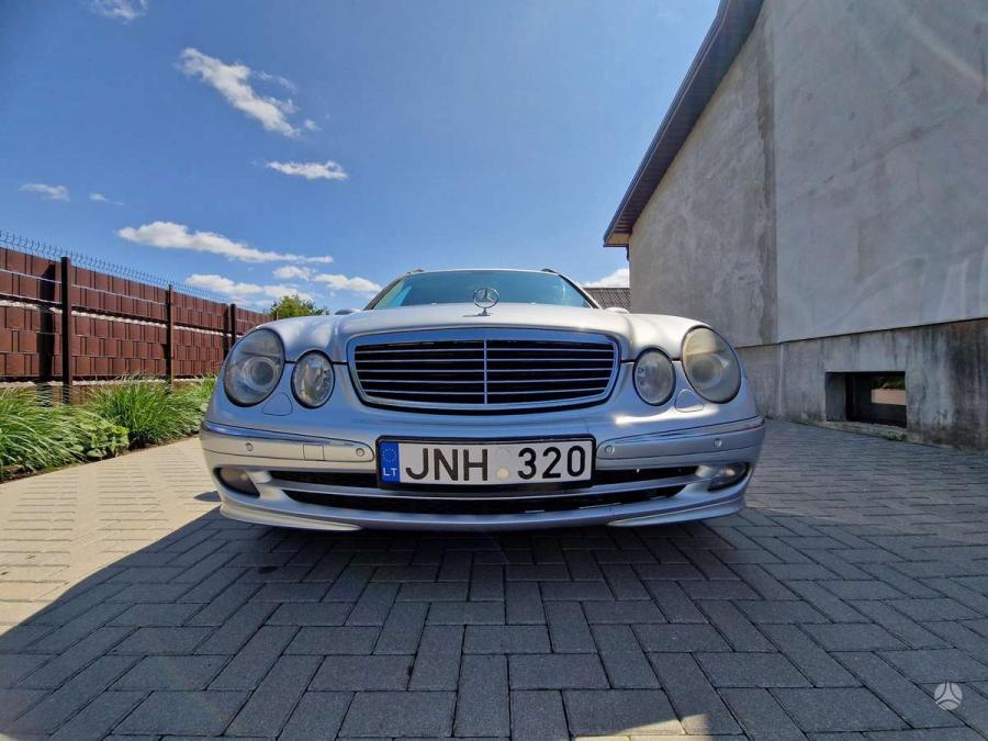 Grey Mercedes-Benz E 320 2006 in Klaipeda, with an engine capacity of 2.99 L and mileage of 373 thousand km for 4490 €, photo 32 on AUTOMOTO.COM.LV