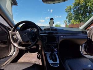 Grey Mercedes-Benz E 320 2006 in Klaipeda, with an engine capacity of 2.99 L and mileage of 373 thousand km for 4490 €, photo 53 on AUTOMOTO.COM.LV