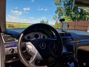 Grey Mercedes-Benz E 320 2006 in Klaipeda, with an engine capacity of 2.99 L and mileage of 373 thousand km for 4490 €, photo 54 on AUTOMOTO.COM.LV