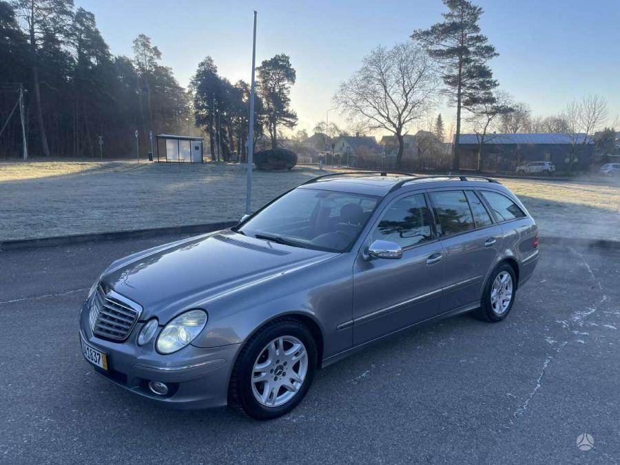 Pelēks Mercedes-Benz E 320 2007 Alīta, ar dzinēja tilpumu 2.99 L un nobraukumu 350 tūkst. km par 4900 €, foto 2 vietnē AUTOMOTO.COM.LV