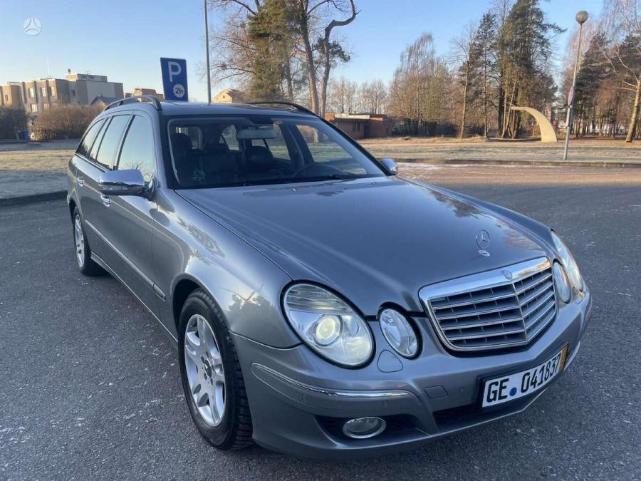 Pelēks Mercedes-Benz E 320 2007 Alīta, ar dzinēja tilpumu 2.99 L un nobraukumu 350 tūkst. km par 4900 €, foto 4 vietnē AUTOMOTO.COM.LV