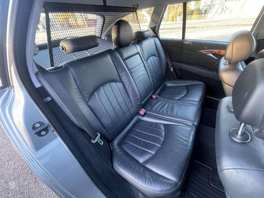 Pelēks Mercedes-Benz E 320 2007 Alīta, ar dzinēja tilpumu 2.99 L un nobraukumu 350 tūkst. km par 4900 €, foto 20 vietnē AUTOMOTO.COM.LV