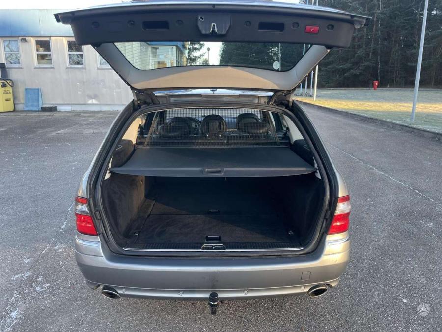 Pelēks Mercedes-Benz E 320 2007 Alīta, ar dzinēja tilpumu 2.99 L un nobraukumu 350 tūkst. km par 4900 €, foto 22 vietnē AUTOMOTO.COM.LV