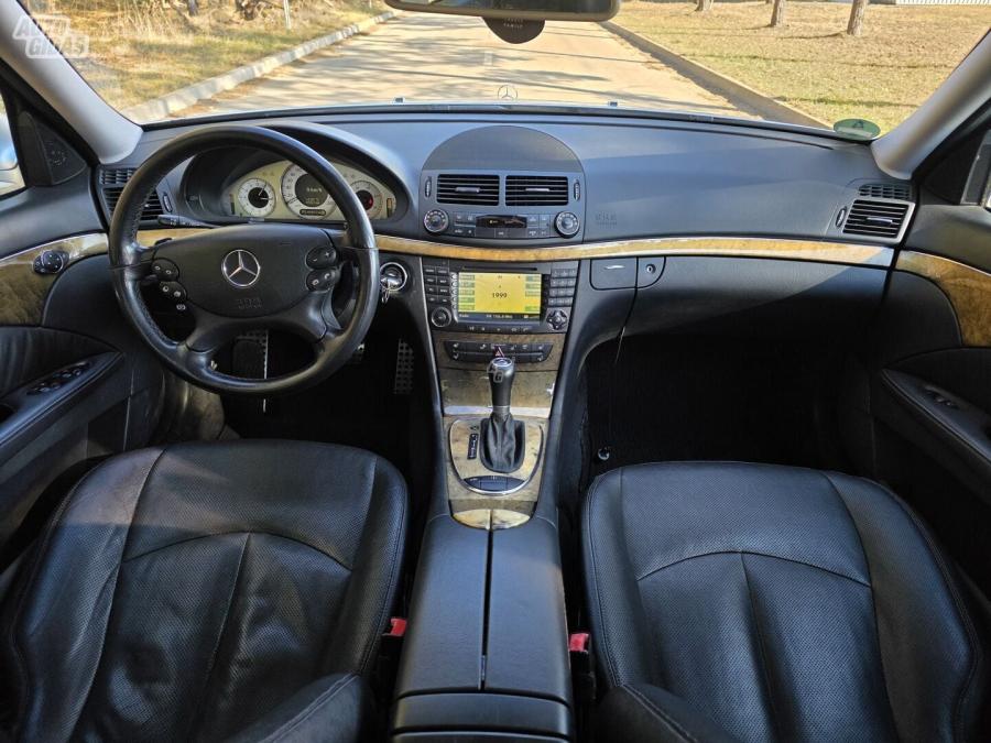 Pelēks Mercedes-Benz E 320 2007 Kauņa, ar dzinēja tilpumu 3.00 L un nobraukumu 247 tūkst. km par 4600 €, foto 12 vietnē AUTOMOTO.COM.LV