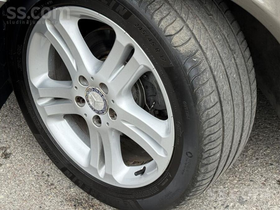 Pelēks Mercedes-Benz E 320 2007 Jūrmala, ar dzinēja tilpumu 3.00 L un nobraukumu 0 tūkst. km par 5150 €, foto 18 vietnē AUTOMOTO.COM.LV