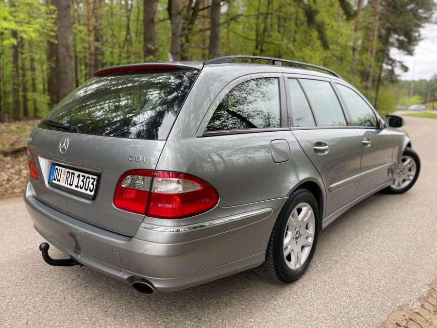 Grey Mercedes-Benz E 320 2007 in Alytus, with an engine capacity of 3.20 L and mileage of 359 thousand km for 3300 €, photo 5 on AUTOMOTO.COM.LV