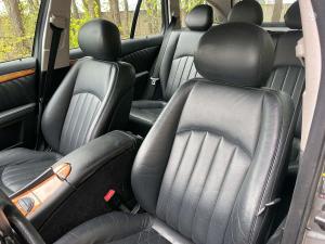 Grey Mercedes-Benz E 320 2007 in Alytus, with an engine capacity of 3.20 L and mileage of 359 thousand km for 3300 €, photo 20 on AUTOMOTO.COM.LV