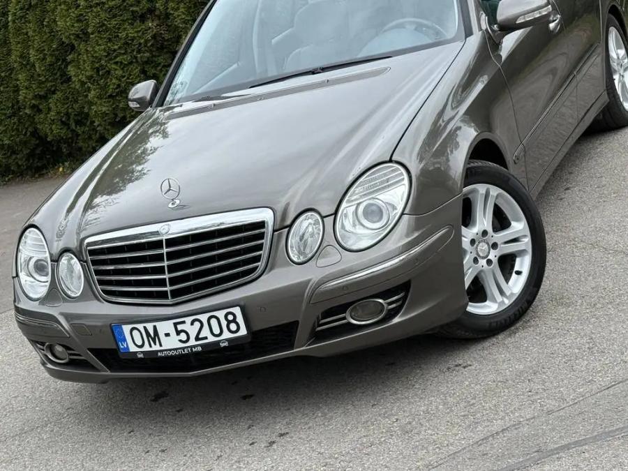 Серый Мерседес Е 320 2007 в Юрмала, объемом двигателя 3.00 л и пробегом 270 тыс. км за 5550 €, фото 4 на AUTOMOTO.COM.LV