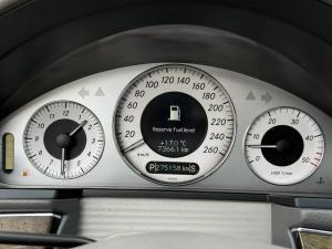 Серый Мерседес Е 320 2007 в Юрмала, объемом двигателя 3.00 л и пробегом 270 тыс. км за 5550 €, фото 30 на AUTOMOTO.COM.LV