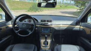 Grey Mercedes-Benz E 320 2007 in Vilnius, with an engine capacity of 2.99 L and mileage of 350 thousand km for 3600 €, photo 10 on AUTOMOTO.COM.LV