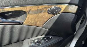 Grey Mercedes-Benz E 320 2007 in Vilnius, with an engine capacity of 2.99 L and mileage of 350 thousand km for 3600 €, photo 18 on AUTOMOTO.COM.LV