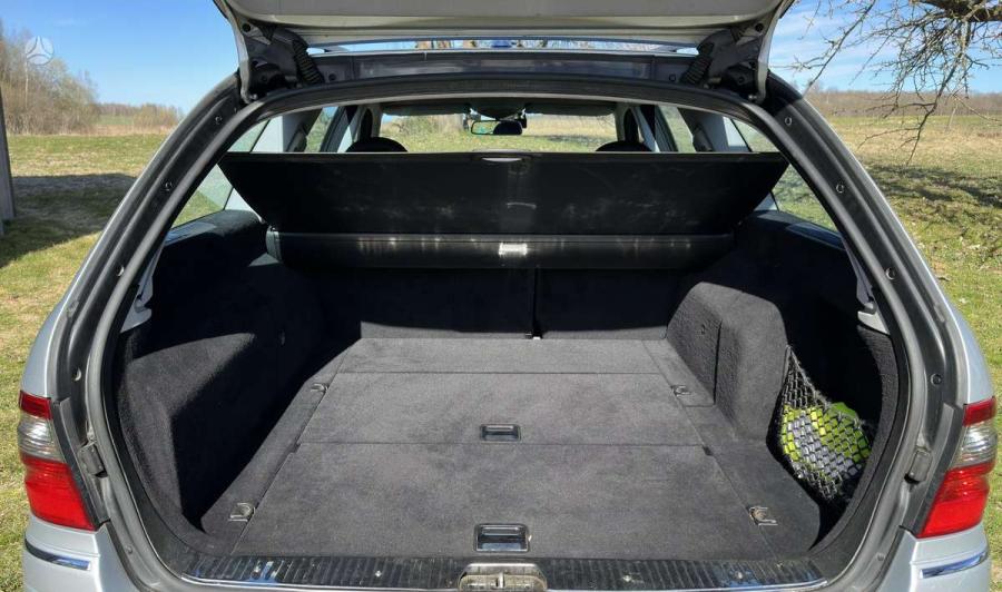 Grey Mercedes-Benz E 320 2007 in Vilnius, with an engine capacity of 2.99 L and mileage of 350 thousand km for 3600 €, photo 20 on AUTOMOTO.COM.LV