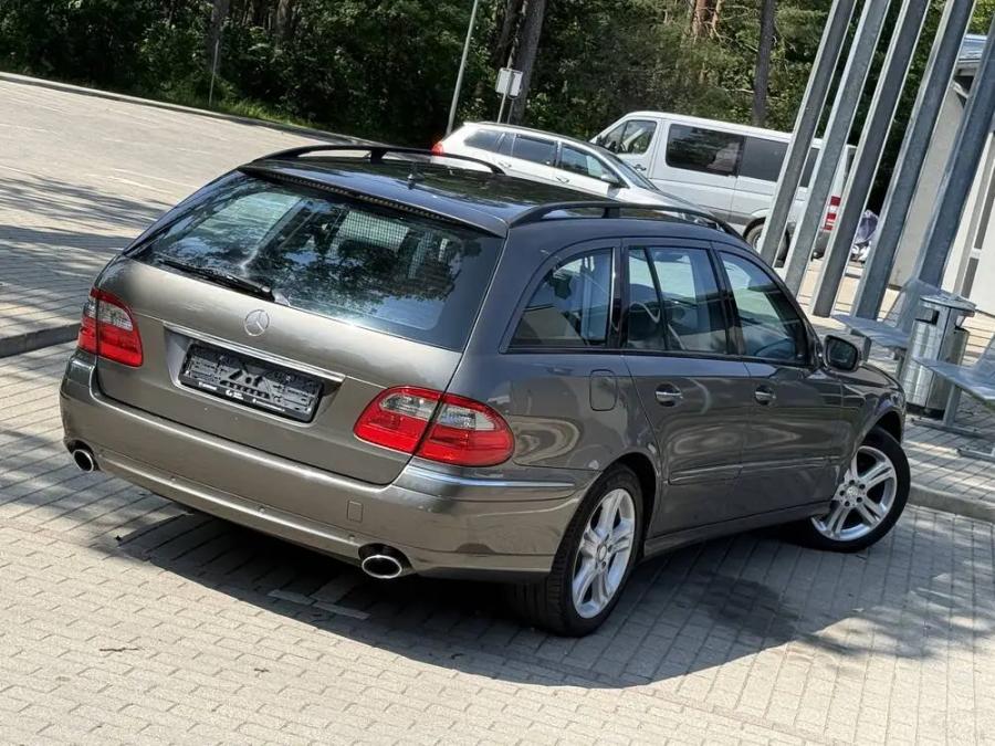 Grey Mercedes-Benz E 320 2007 in Jurmala, with an engine capacity of 3.00 L and mileage of 270 thousand km for 5150 €, photo 16 on AUTOMOTO.COM.LV