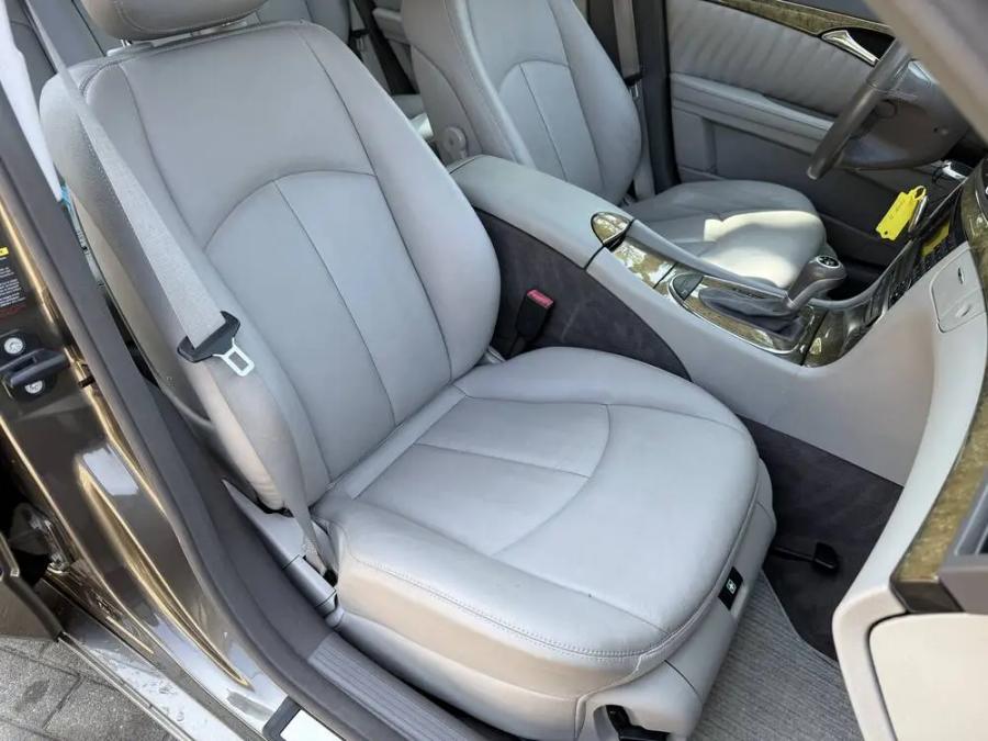 Grey Mercedes-Benz E 320 2007 in Jurmala, with an engine capacity of 3.00 L and mileage of 270 thousand km for 5150 €, photo 21 on AUTOMOTO.COM.LV