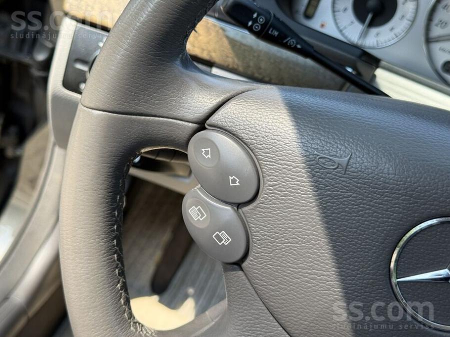 Pelēks Mercedes-Benz E 320 2007 Jūrmala, ar dzinēja tilpumu 3.00 L un nobraukumu 0 tūkst. km par 5150 €, foto 33 vietnē AUTOMOTO.COM.LV