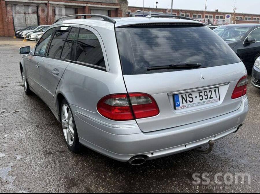 Grey Mercedes-Benz E 320 2008 in Daugavpils, with an engine capacity of 3.00 L and mileage of 342 thousand km for 3100 €, photo 3 on AUTOMOTO.COM.LV