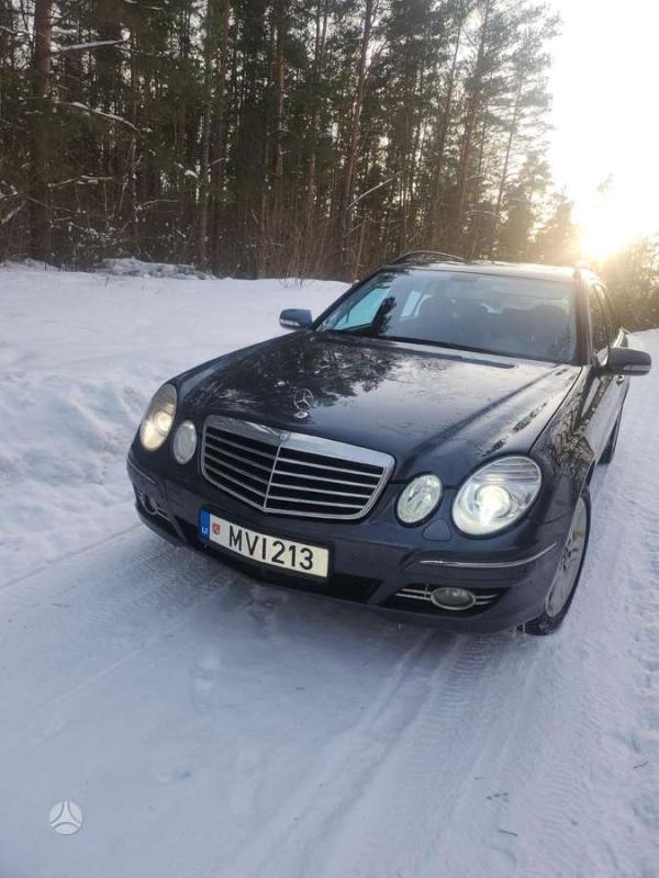 Grey Mercedes-Benz E 320 2008 in Moletai, with an engine capacity of 2.99 L and mileage of 319 thousand km for 3300 €, photo 1 on AUTOMOTO.COM.LV