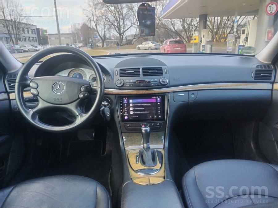 Pelēks Mercedes-Benz E 320 2008 Rīga, ar dzinēja tilpumu 3.00 L un nobraukumu 0 tūkst. km par 4990 €, foto 15 vietnē AUTOMOTO.COM.LV