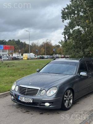 Grey Mercedes-Benz E 320 2008 in Riga, with an engine capacity of 3.00 L and mileage of 385 thousand km for 4000 €, photo 3 on AUTOMOTO.COM.LV