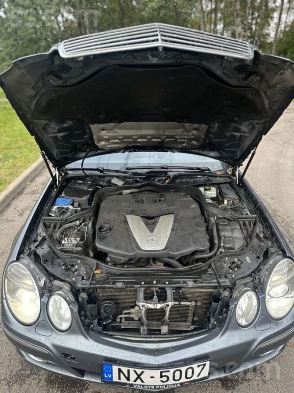 Grey Mercedes-Benz E 320 2008 in Riga, with an engine capacity of 3.00 L and mileage of 385 thousand km for 4000 €, photo 7 on AUTOMOTO.COM.LV