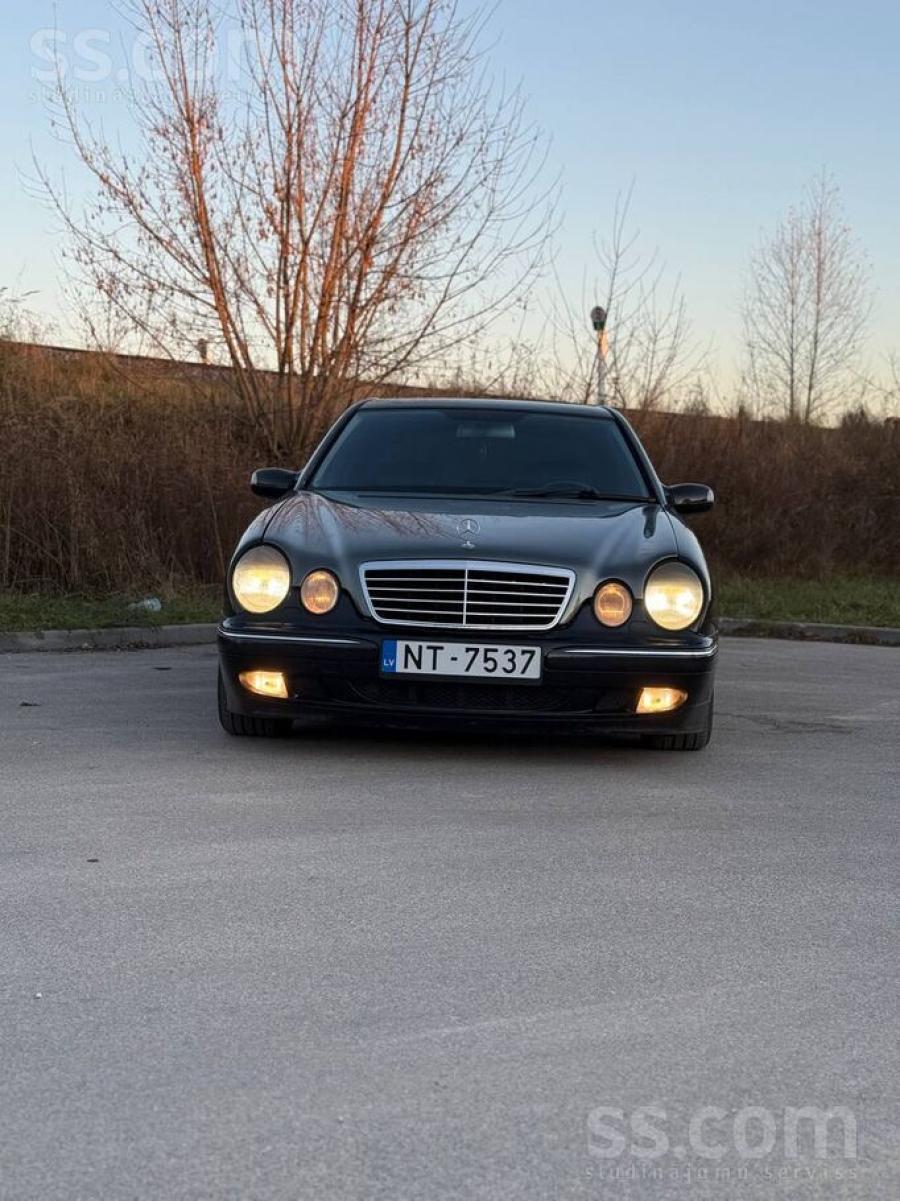 Mercedes-Benz E 320 2000 Daugavpils, ar dzinēja tilpumu 3.20 L un nobraukumu 499 tūkst. km par 2100 €, foto 1 vietnē AUTOMOTO.COM.LV