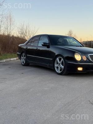 Mercedes-Benz E 320 2000 Daugavpils, ar dzinēja tilpumu 3.20 L un nobraukumu 499 tūkst. km par 2100 €, foto 2 vietnē AUTOMOTO.COM.LV