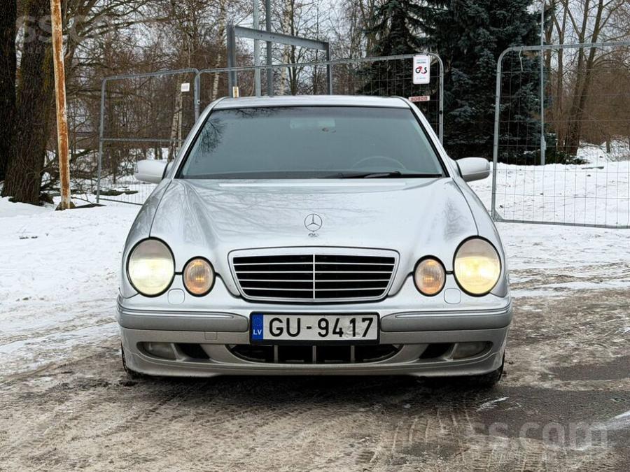 Mercedes-Benz E 320 2001 Rīga, ar dzinēja tilpumu 3.20 L un nobraukumu 394 tūkst. km par 2750 €, foto 2 vietnē AUTOMOTO.COM.LV