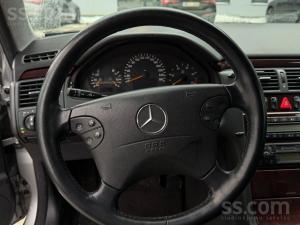 Mercedes-Benz E 320 2001 Rīga, ar dzinēja tilpumu 3.20 L un nobraukumu 394 tūkst. km par 2750 €, foto 8 vietnē AUTOMOTO.COM.LV
