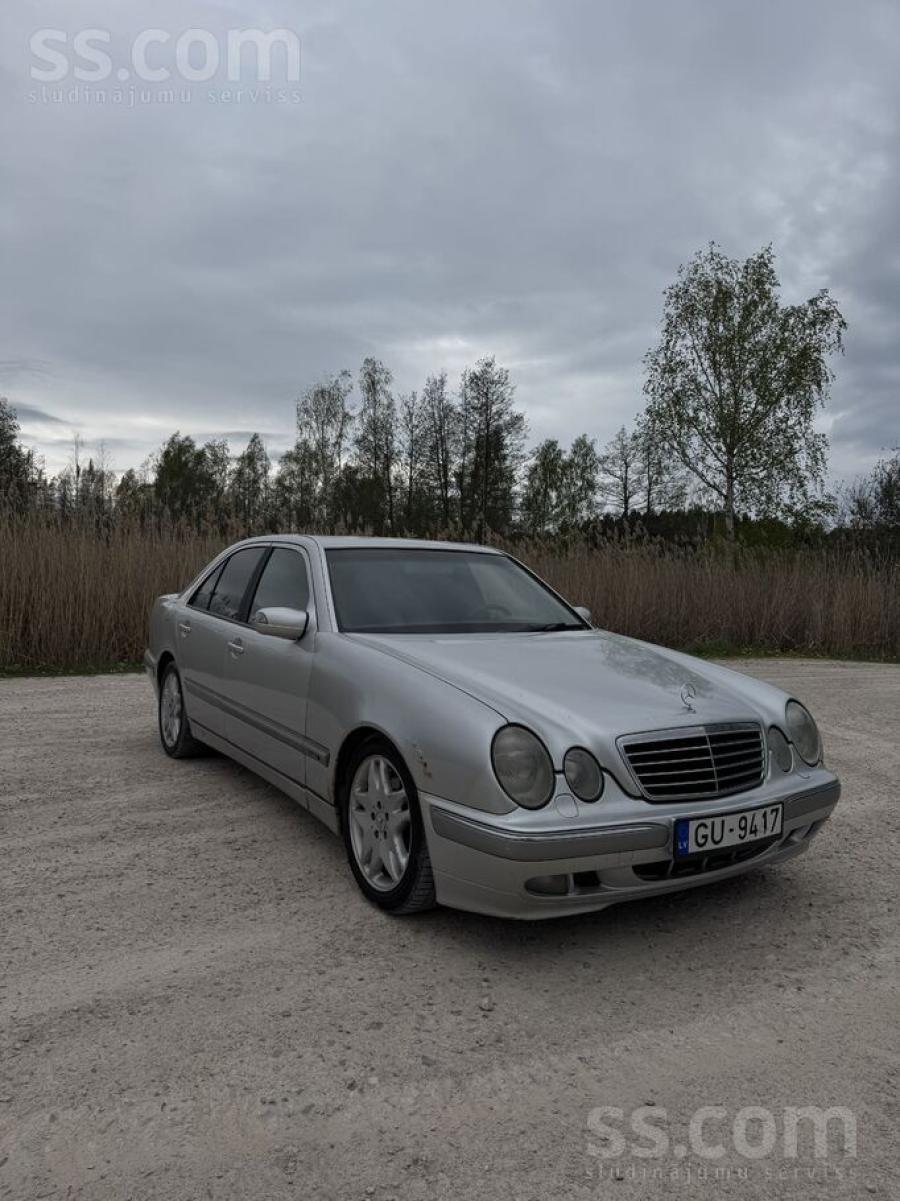 Mercedes-Benz E 320 2001 Jūrmala, ar dzinēja tilpumu 3.20 L un nobraukumu 403 tūkst. km par 1850 €, foto 3 vietnē AUTOMOTO.COM.LV
