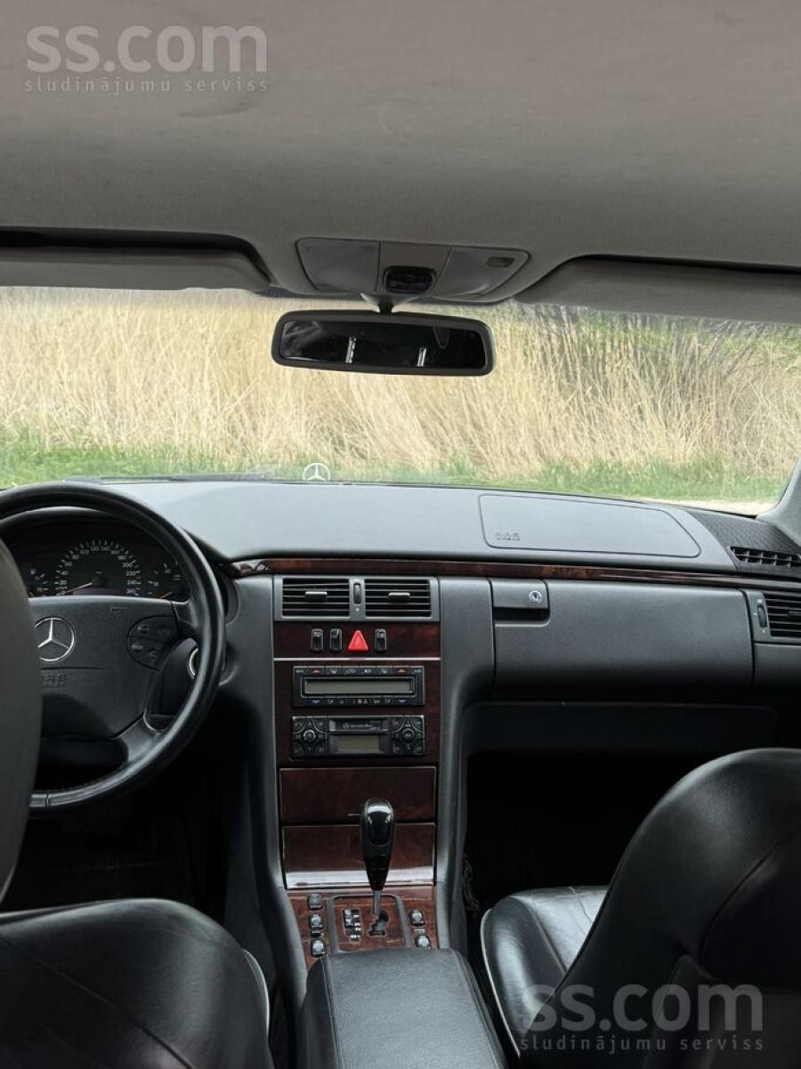 Mercedes-Benz E 320 2001 Jūrmala, ar dzinēja tilpumu 3.20 L un nobraukumu 403 tūkst. km par 1850 €, foto 6 vietnē AUTOMOTO.COM.LV