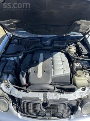 Mercedes-Benz E 320 2001 Jūrmala, ar dzinēja tilpumu 3.20 L un nobraukumu 403 tūkst. km par 1850 €, foto 8 vietnē AUTOMOTO.COM.LV