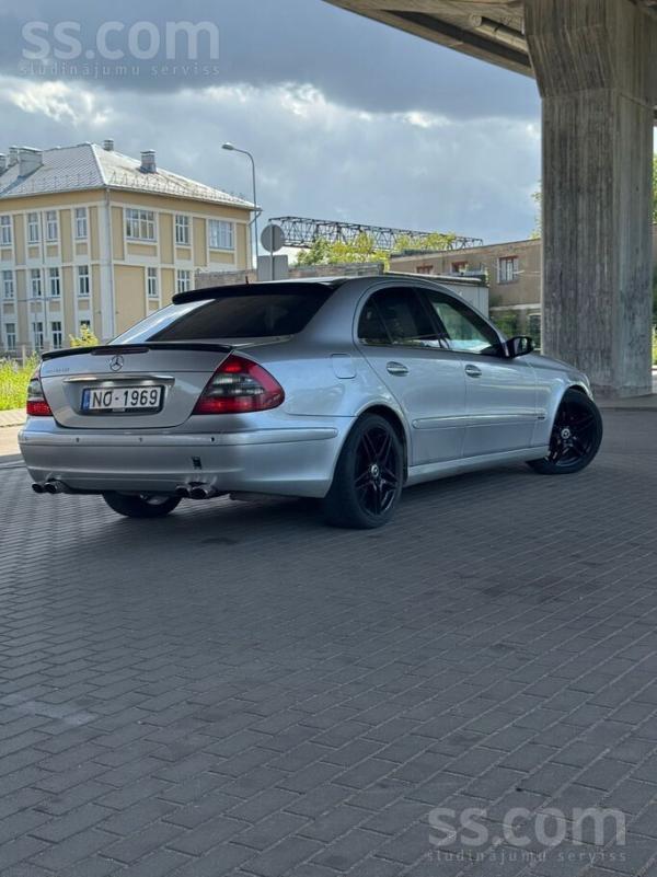 Mercedes-Benz E 320 2003 in Daugavpils, with an engine capacity of 3.20 L and mileage of 335 thousand km for 3950 €, photo 7 on AUTOMOTO.COM.LV