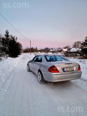 Мерседес Е 320 2003 в Резекне, объемом двигателя 3.20 л и пробегом 371 тыс. км за 2750 €, фото 2 на AUTOMOTO.COM.LV